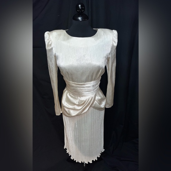Evenings by Raul Blanco | Dresses | Vintage 98s Cream Colored Dress ...